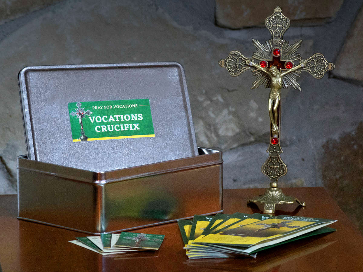 Traveling Vocation Crucifix Kit - Vianney Vocations